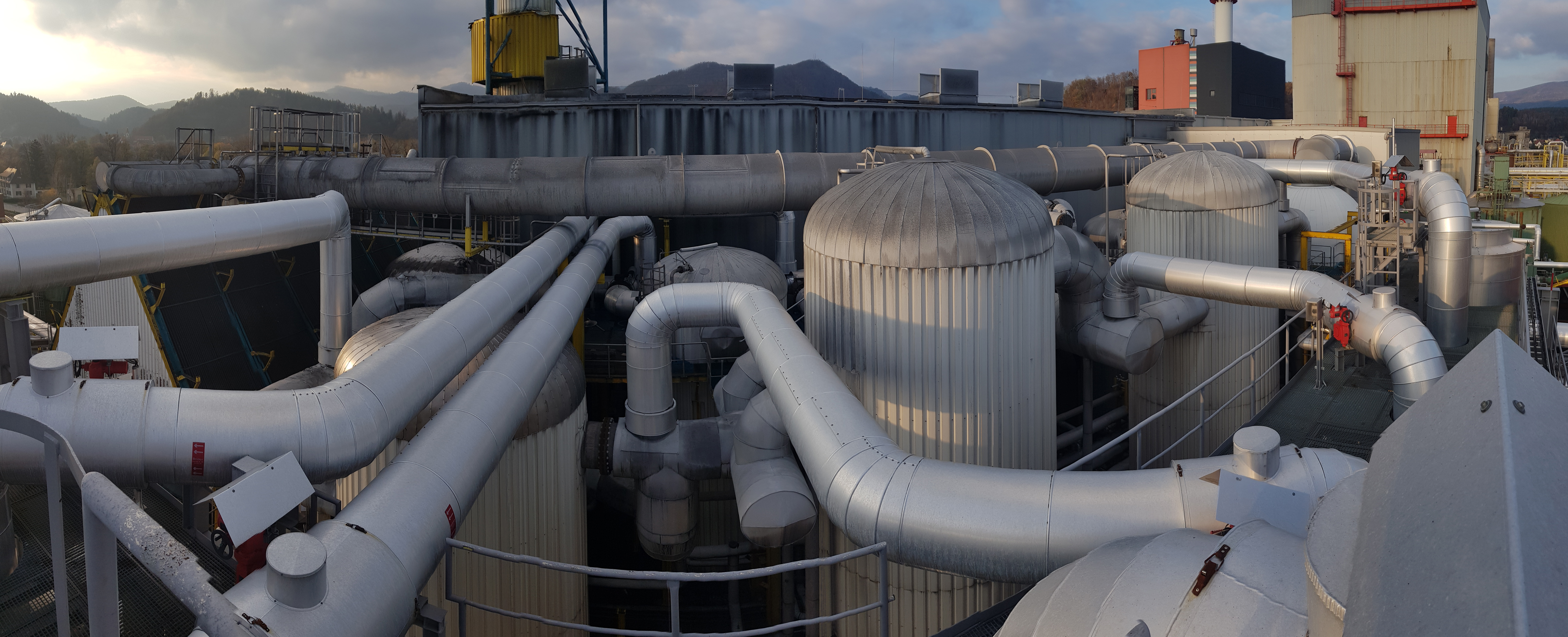 Industrial waste heat utilization: Heat recovery options in pulp mills